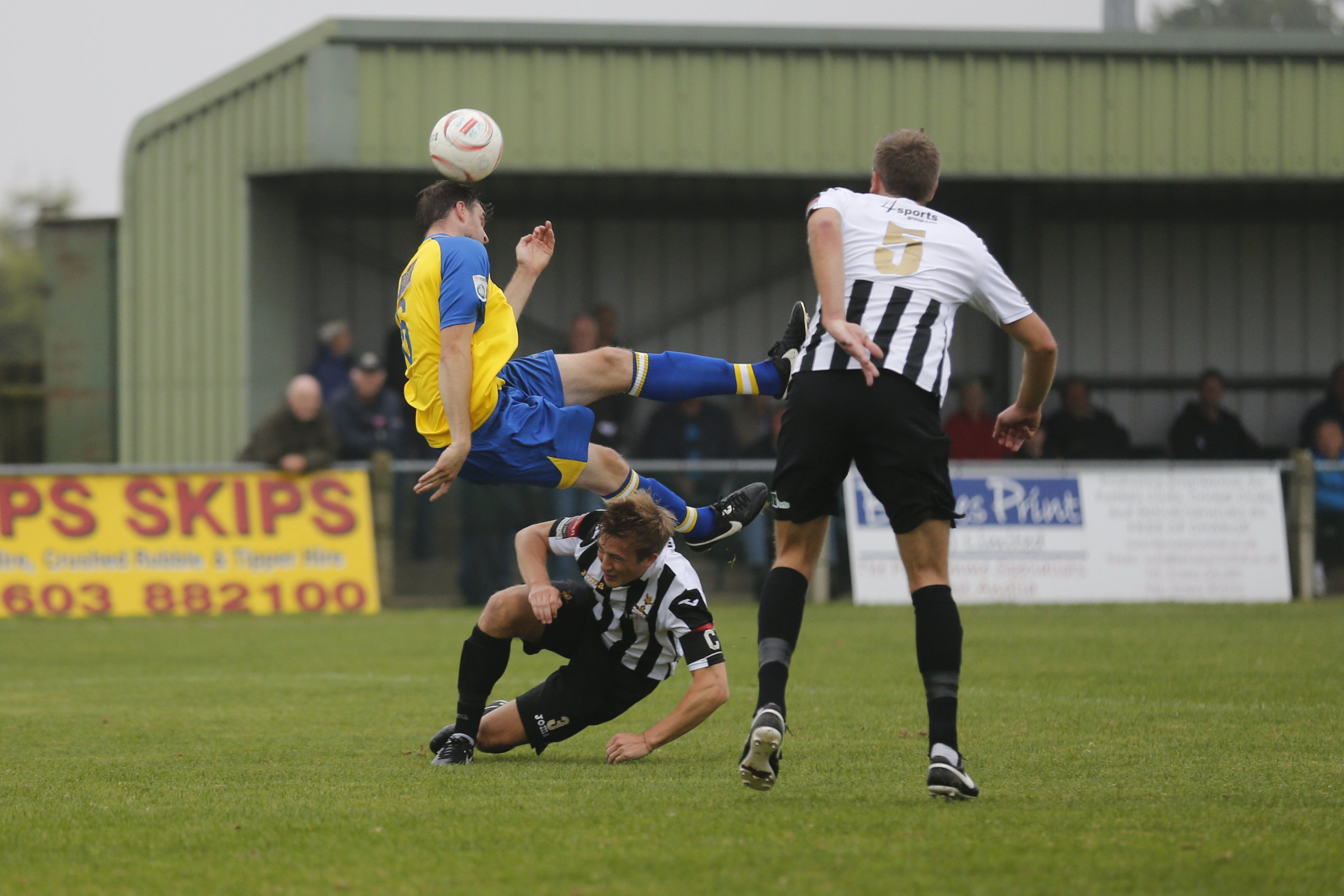 Dereham Town FC vs St Albans City FC