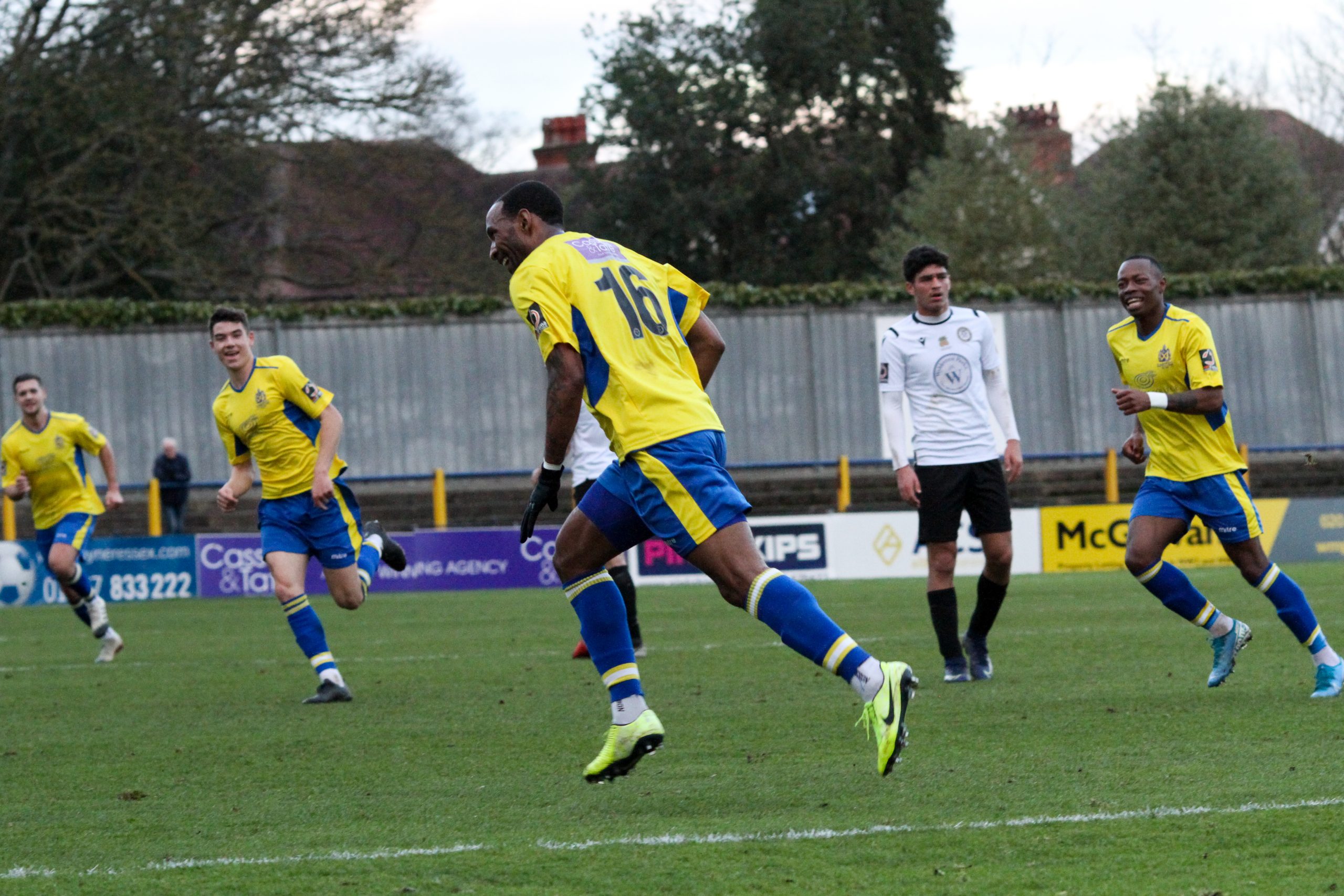 Saints 2-2 Hungerford Town